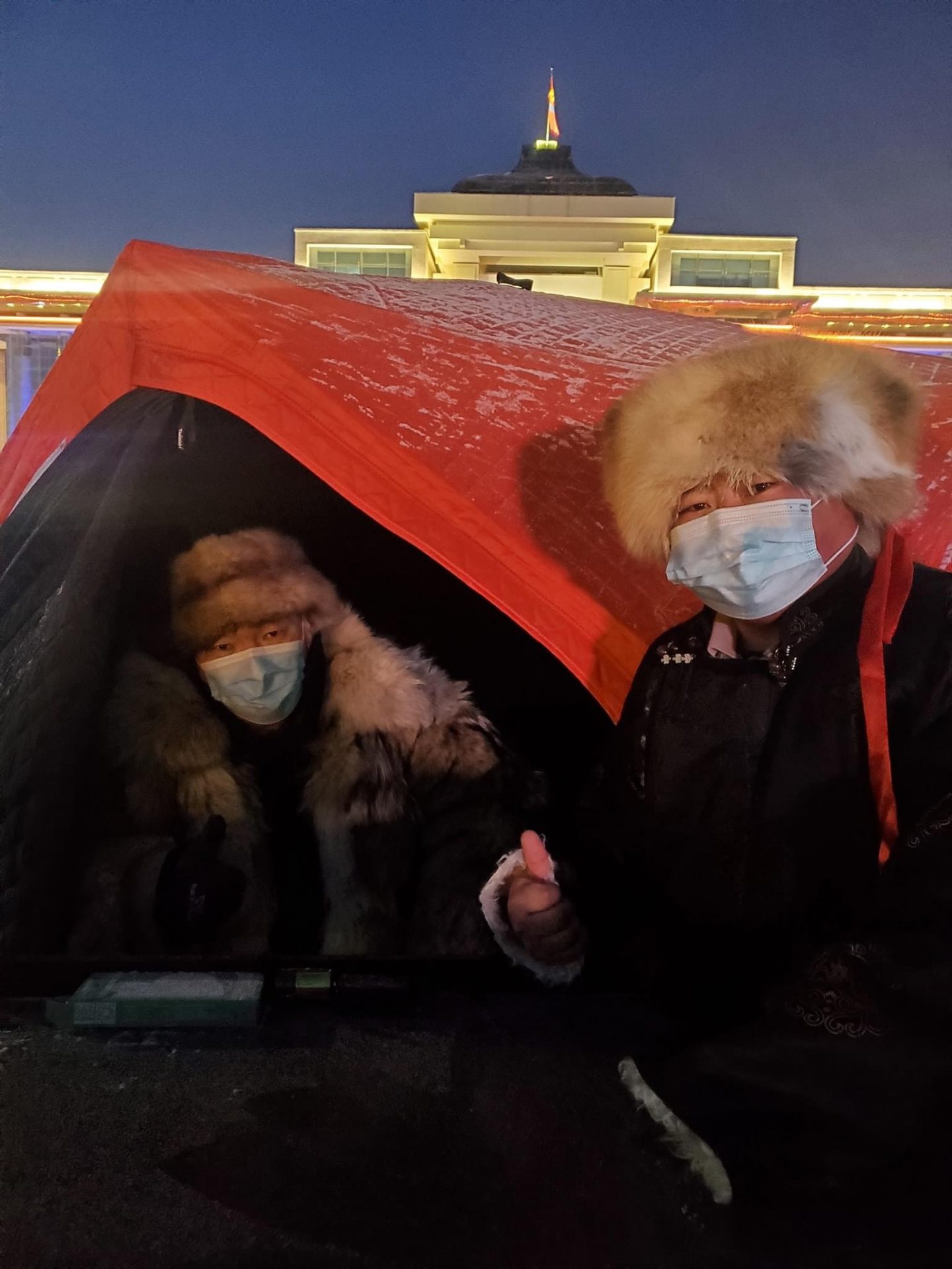 С Ганбаатарын жагсаалд очсон олны танил эрхэмүүд ТАС МН