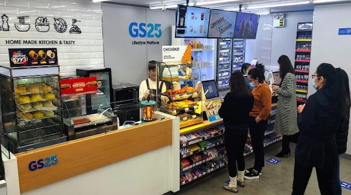 Нарантуул худалдааны төвийн хойно GS 25 дэлгүүрийн үүдэнд иргэн нас барсан харамсалтай хэрэг ...