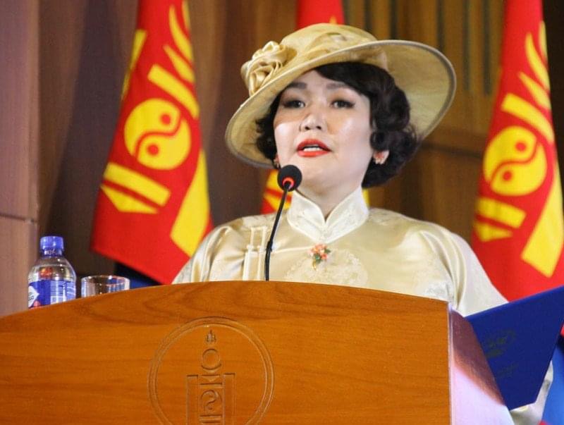 Яруу найрагч Ц Хулан хорих ангиас шинэ жилийн мэндчилгээ дэвшүүлжээ ТАС МН