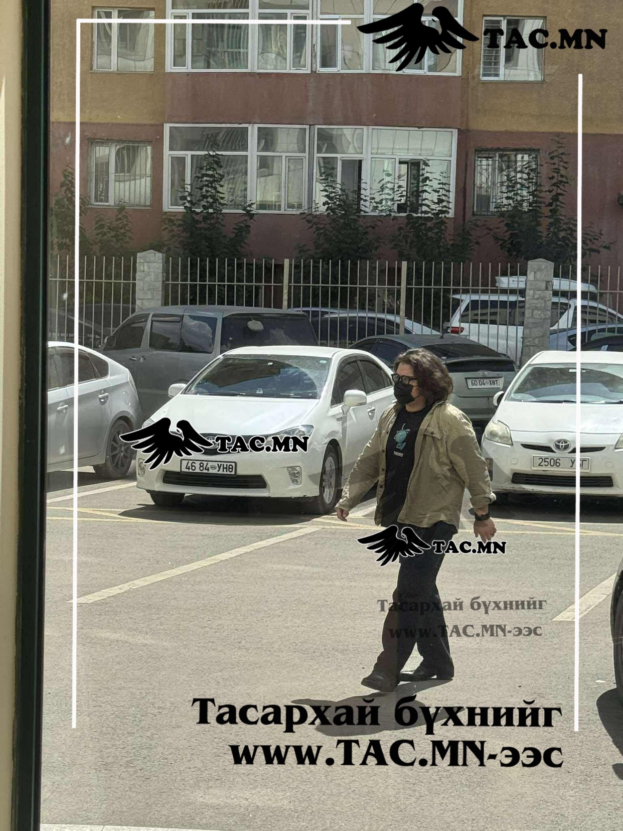 УИХ ын гишүүн асан Ц Цэрэнпунцагийн хүү Санжаачойпэлийг үргэлжлүүлэн хорихоор шүүх шийдэж 461 р